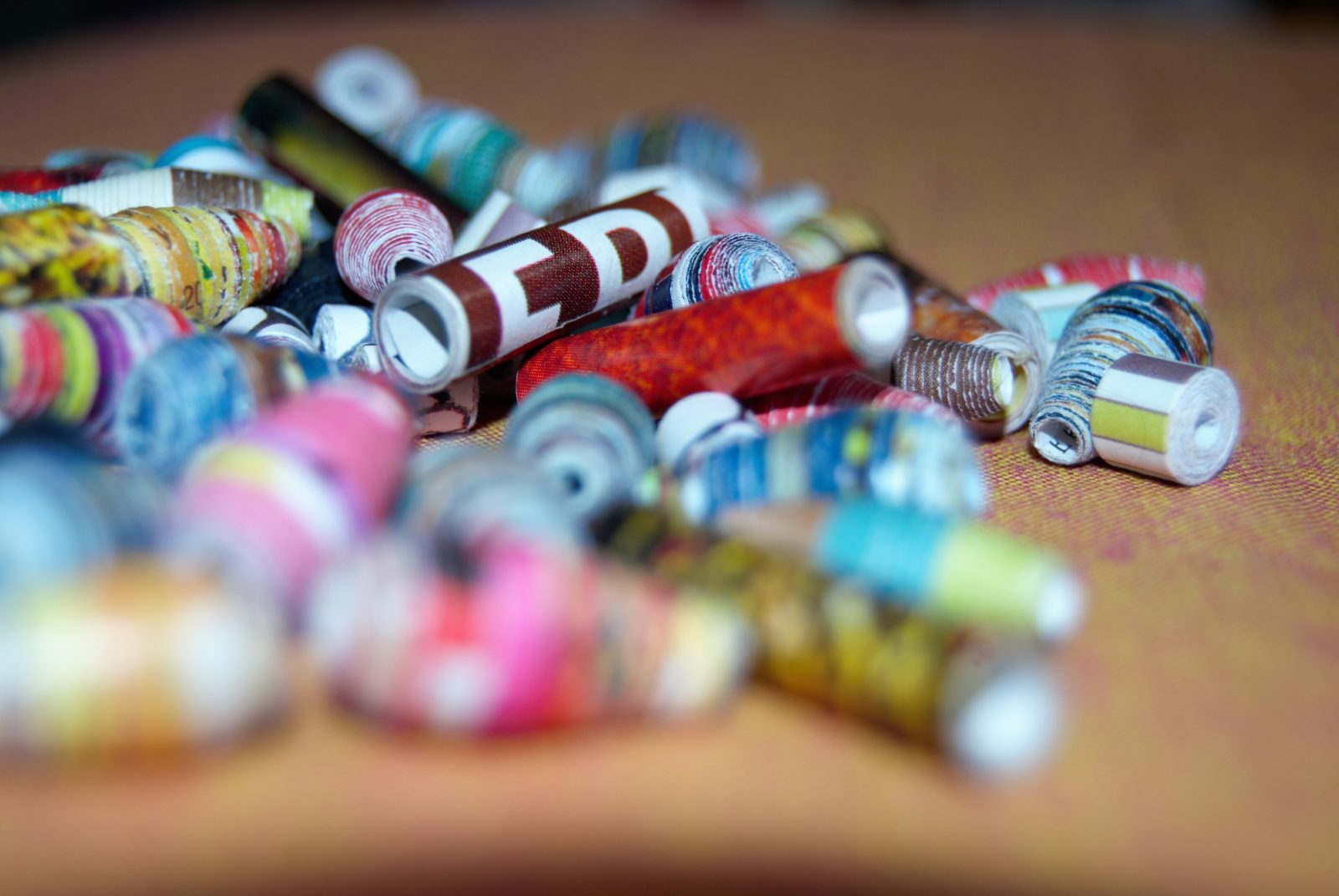 Recycled Paper Beads – State of Zin